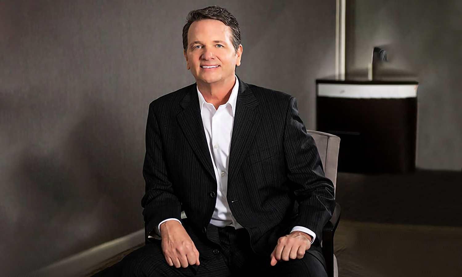 David Ray has been named President of Omni Air International