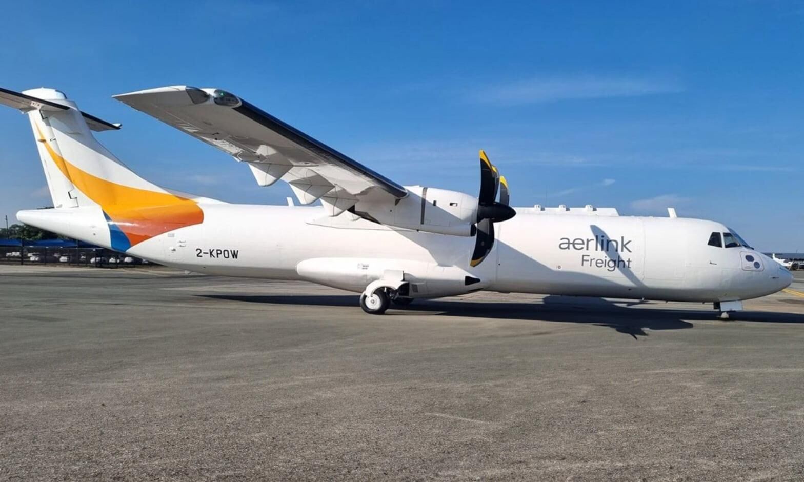 ACIA delivers two ATR 72-212 large cargo door freighters to Aerlink
