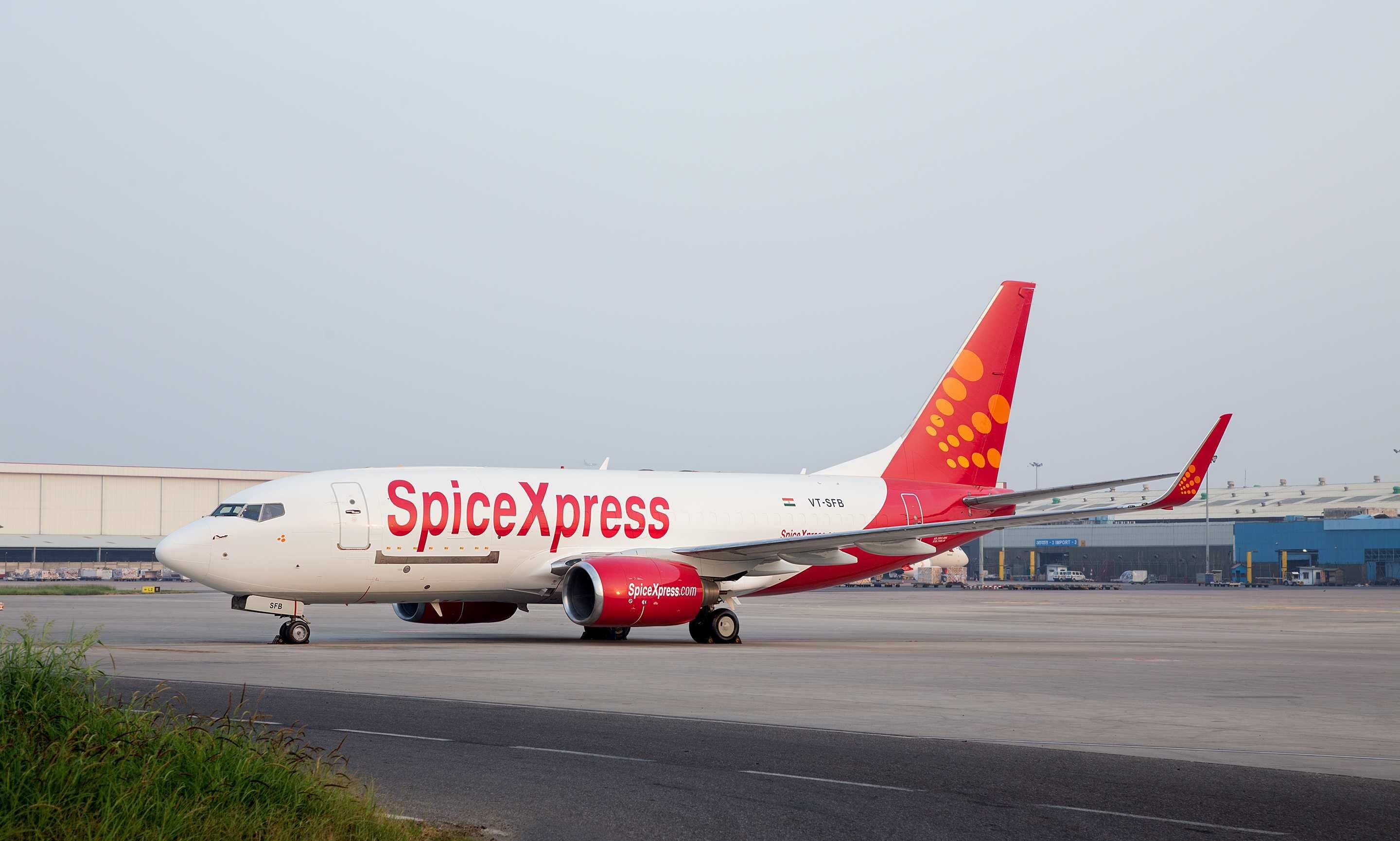 SpiceJet raises ₹3000 cr; plans to unground B737-700 freighters